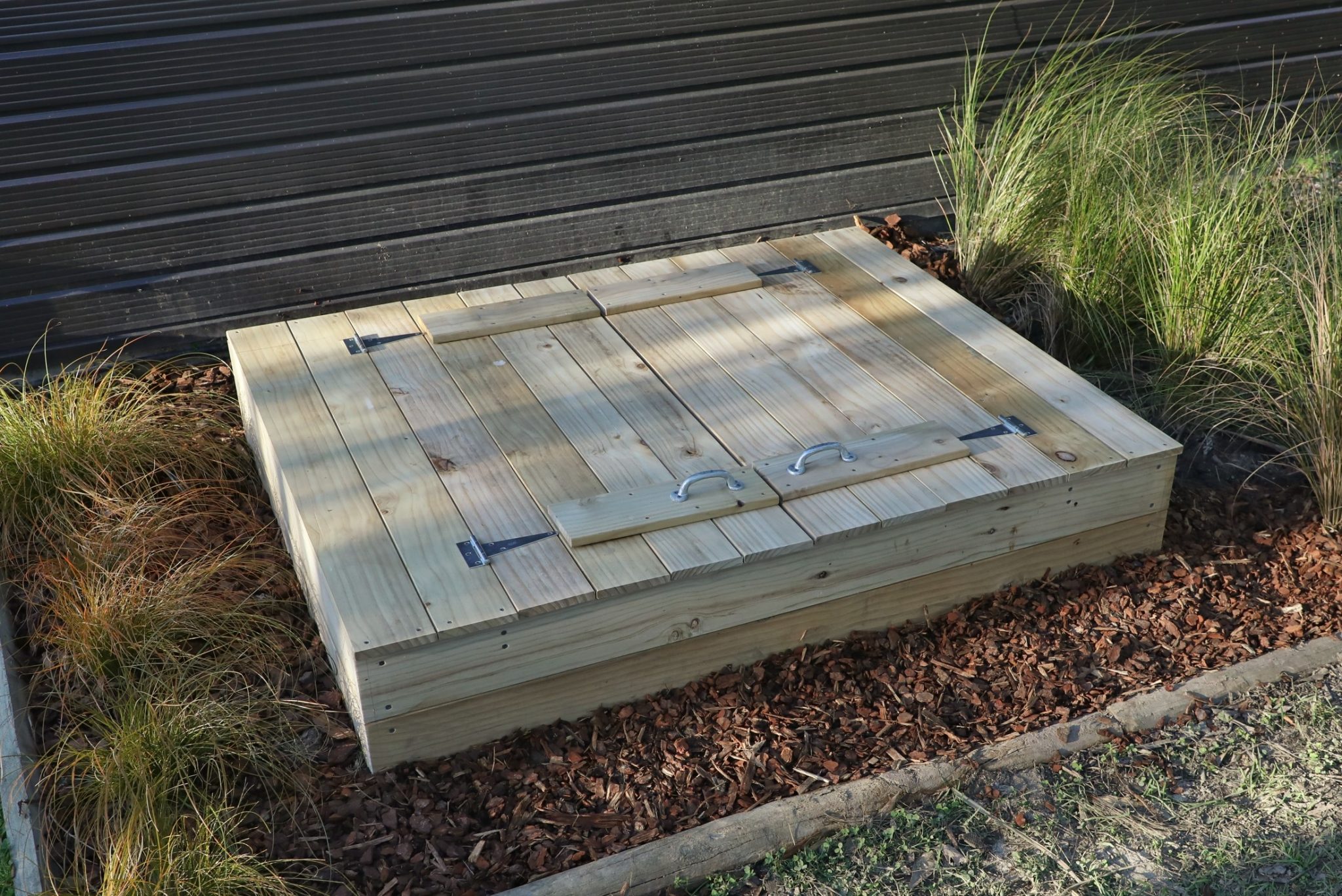 Sandpit Kitset with Built In Seats 1.7m x 1.4m - Hammer and Saw